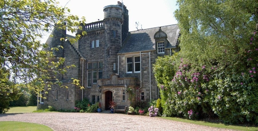 Paisley - Our Complete Guide: Hotels & Things to do in Paisley