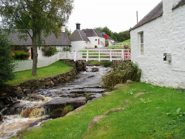 Highland Distilleries - Our Guide To The Top 36 Highland Distilleries