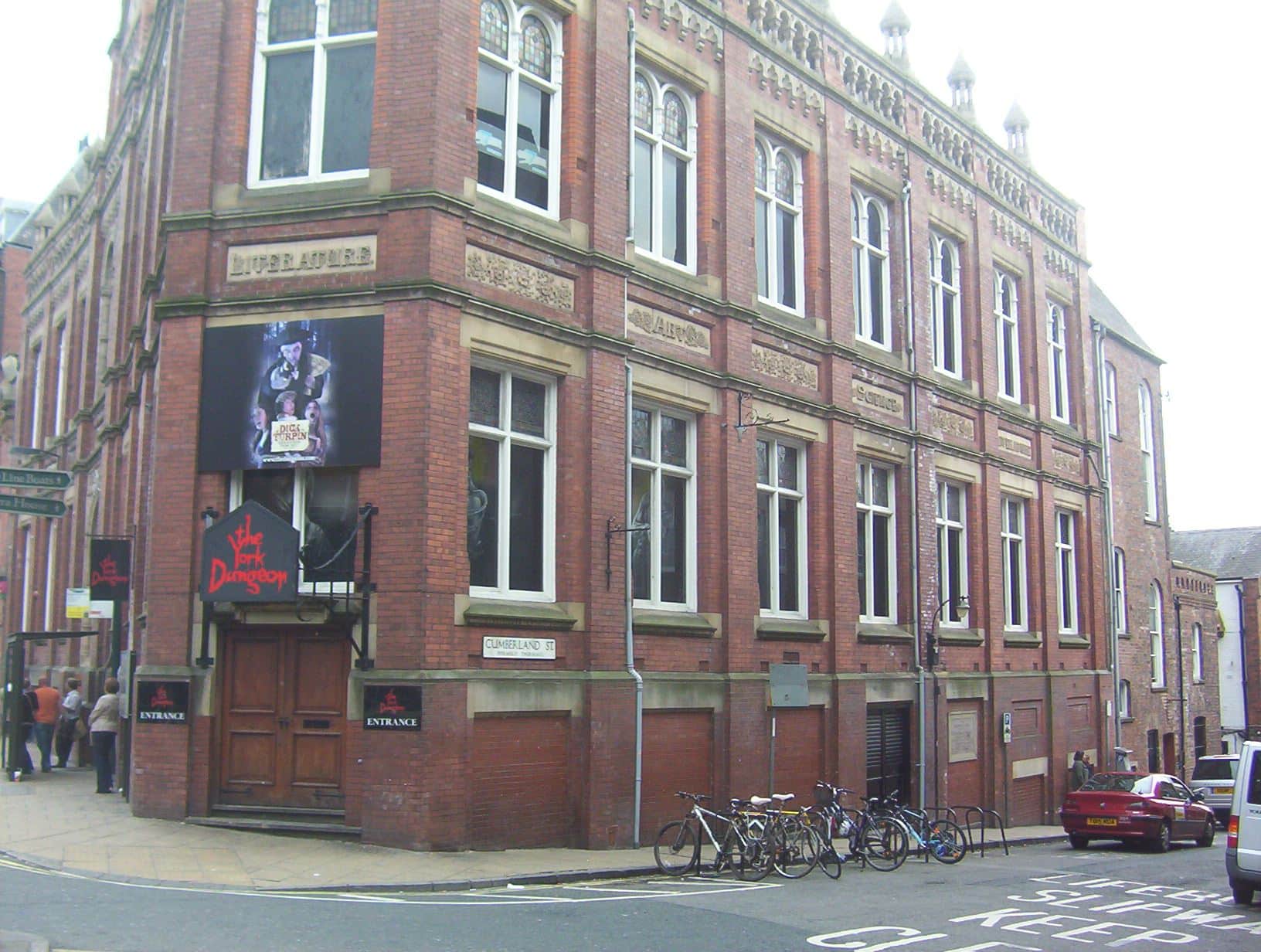 41 Things to do in Edinburgh Scotland - Our Complete Guide