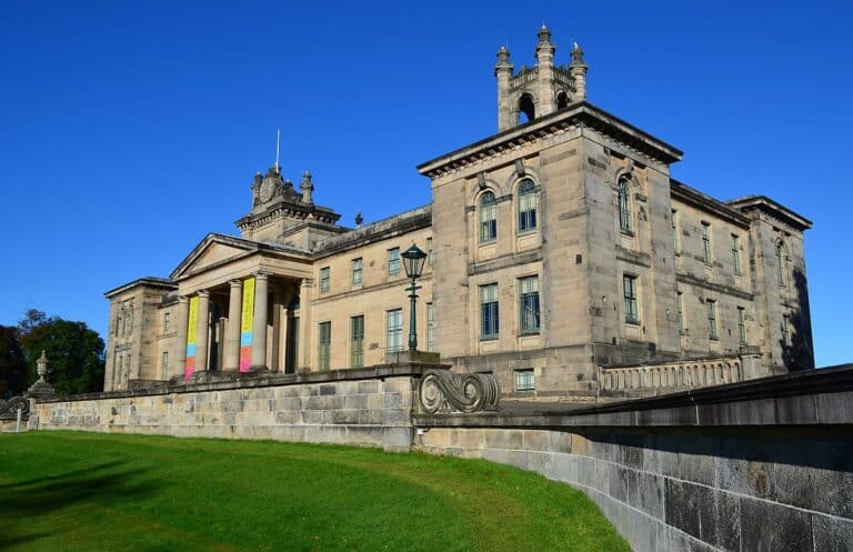 Visit Modern Art Gallery in Edinburgh | My Voyage Scotland
